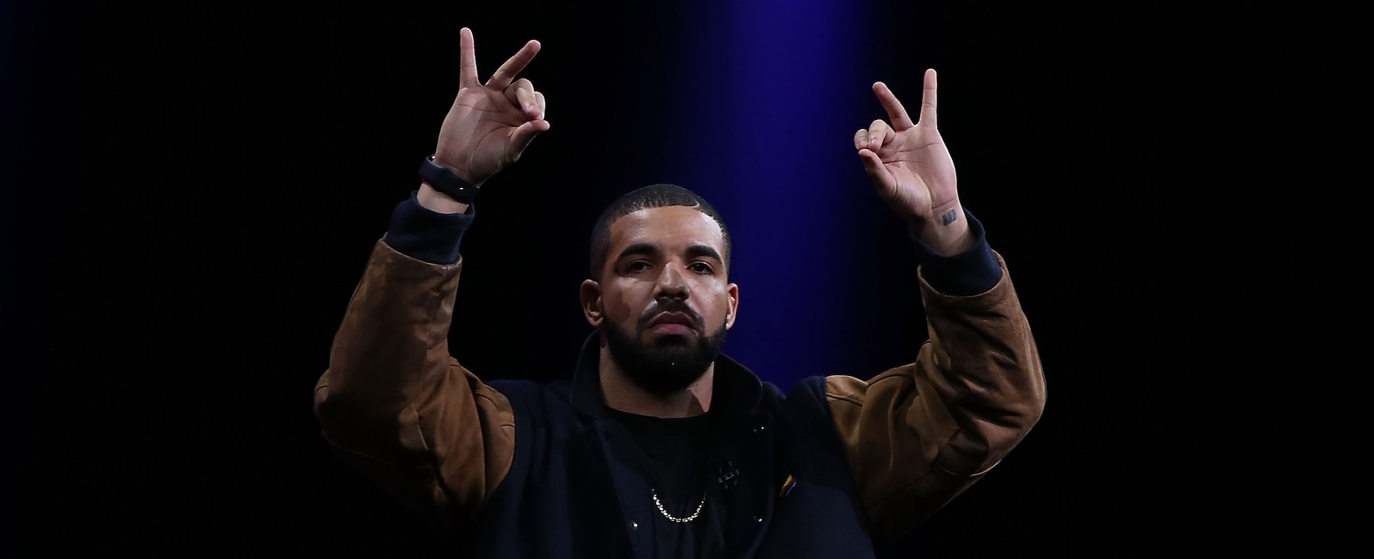 Wizkid kills it on Drake's latest track One Dance | TRUE Africa